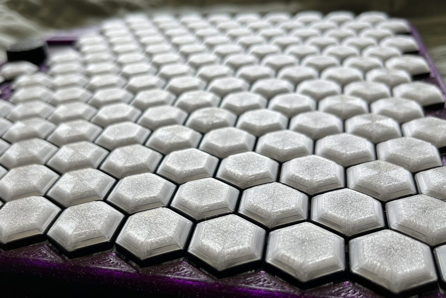 HexBoard MIDI Controller – Shaping The Silence